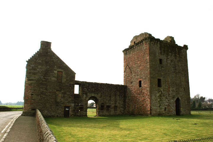 Burleigh Castle | Castle in Orwell, Kinross-shire | Stravaiging around ...