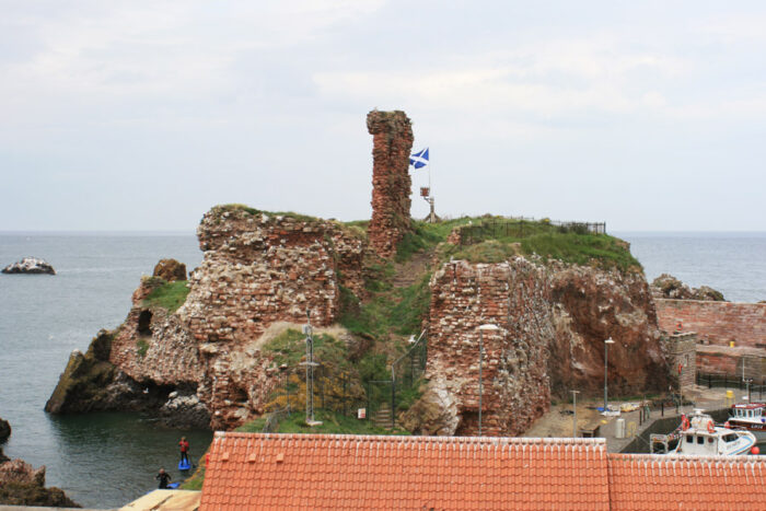 Craigentinny Castle | Castle in Edinburgh, Midlothian | Stravaiging ...